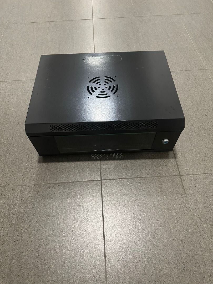 4U CCTV data storage rack wall mount cabinet with glass door, Furniture ...