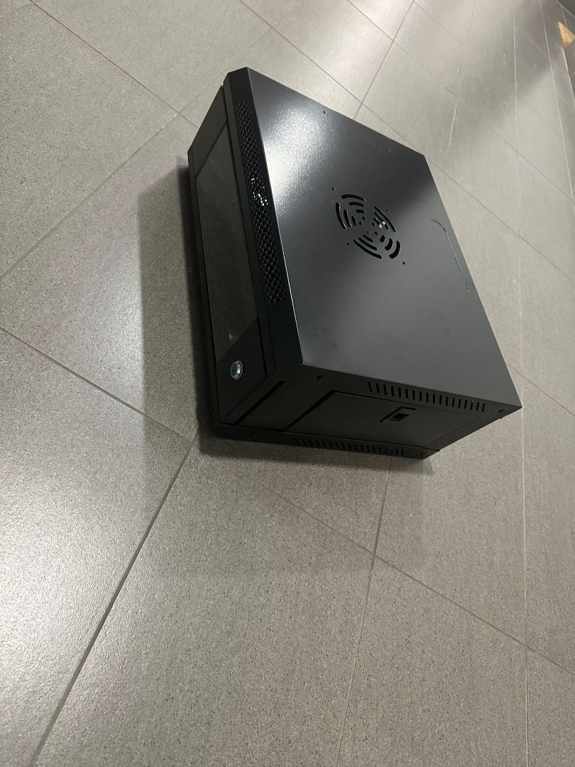 4U CCTV data storage rack wall mount cabinet with glass door, Furniture ...