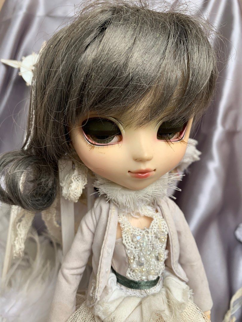 Authentic Vintage Groove Fashion Angel Wings Gothic Pullip Doll on ...