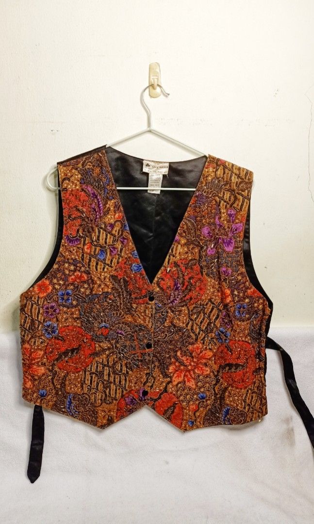Batik Payet Etnik Vest (Ana Mori), Fesyen Wanita, Pakaian Wanita, Baju ...
