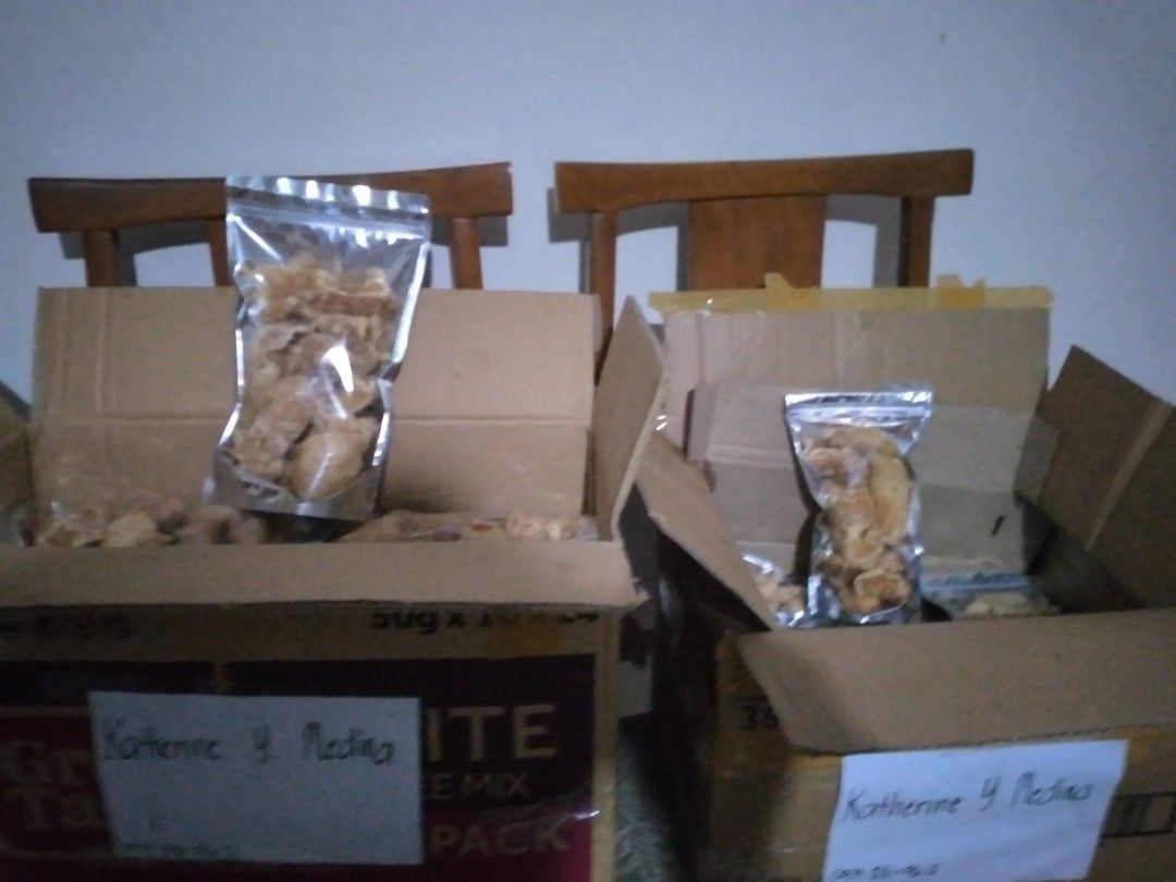 Big 150g chicharon with laman, Food & Drinks, Packaged & Instant Food ...