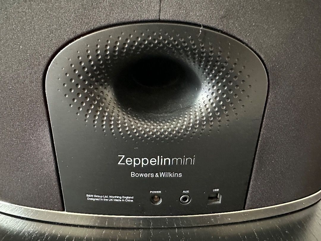 B&W Bowers & Wilkins Zeppelin Mini speaker, Audio, Soundbars, Speakers ...