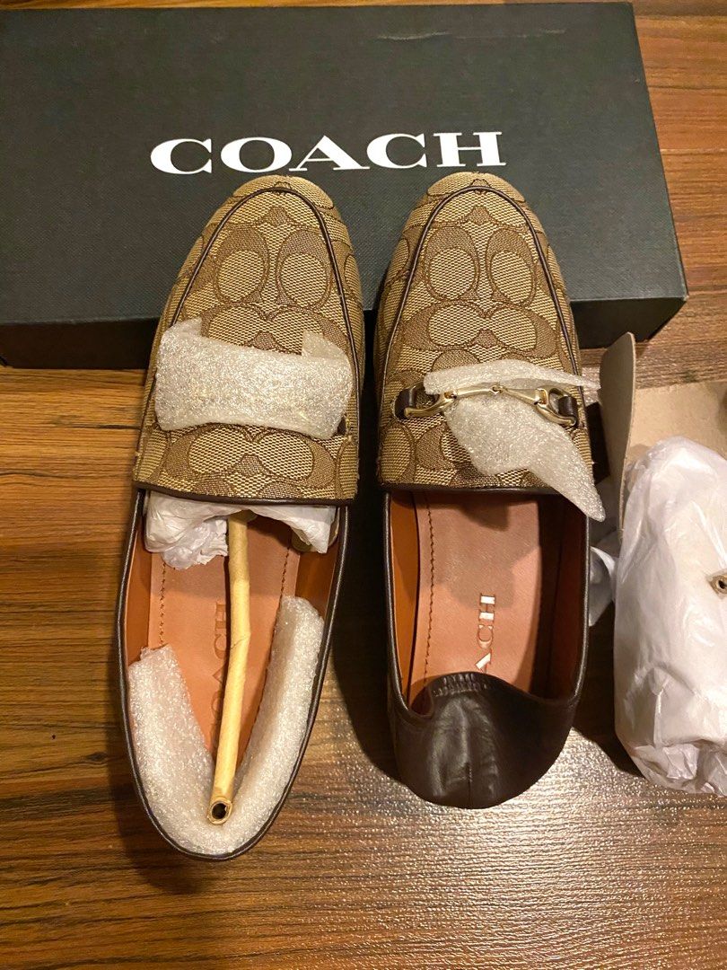 COACH HALEY SIG JACQ LOAFE, Women's Fashion, Footwear, Loafers on Carousell
