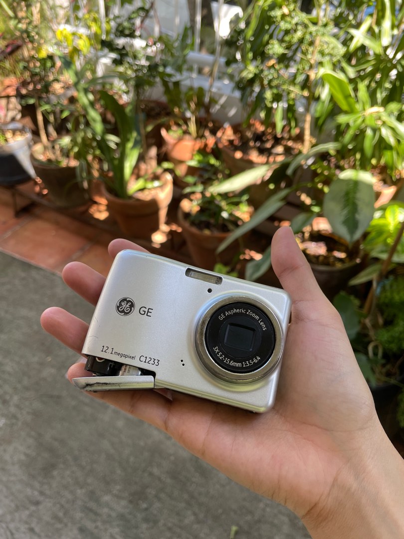 Digicam | GE C1233 (CCD Sensor) on Carousell