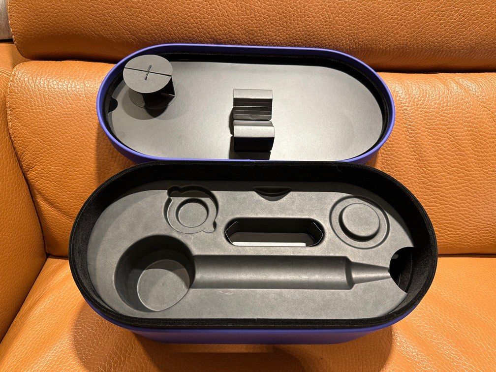 Dyson supersonic box and Dyson detangling comb, Beauty & Personal Care ...