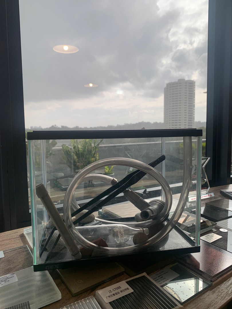 Fish tank GEX with manual water pump and plant tongs, Pet Supplies ...