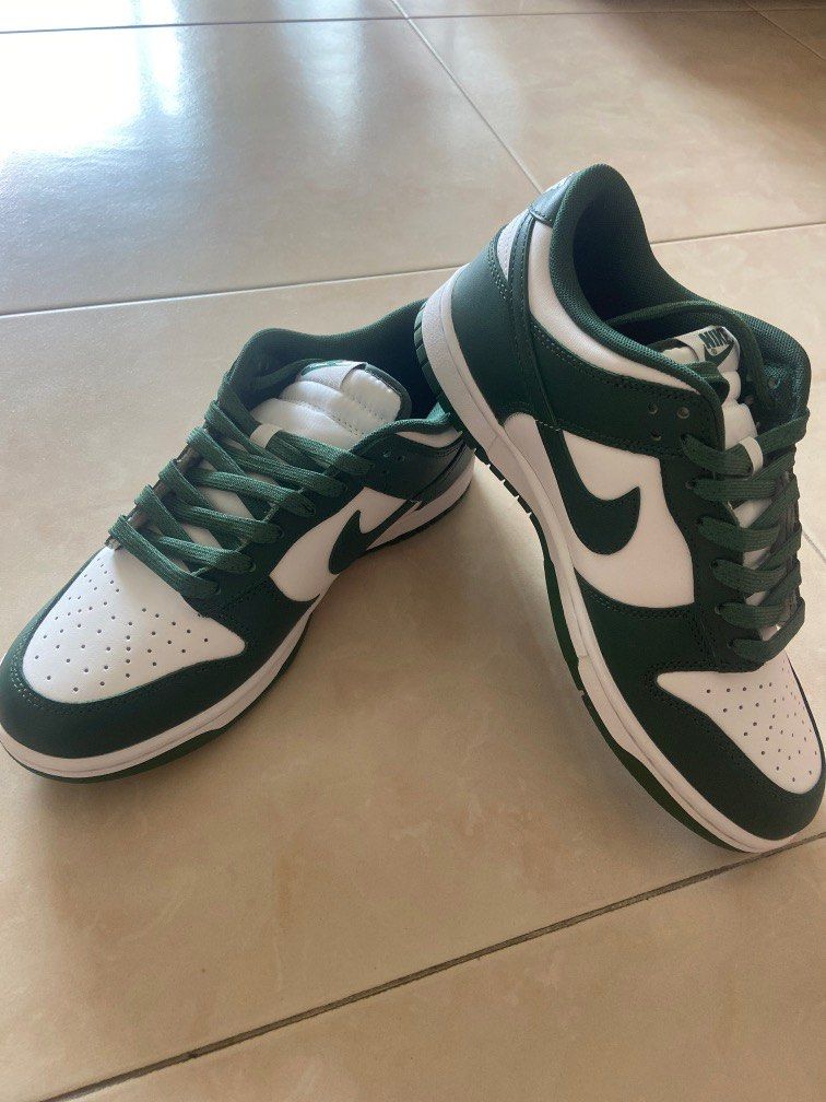 Forest Green Nike dunks, Men's Fashion, Footwear, Sneakers on Carousell
