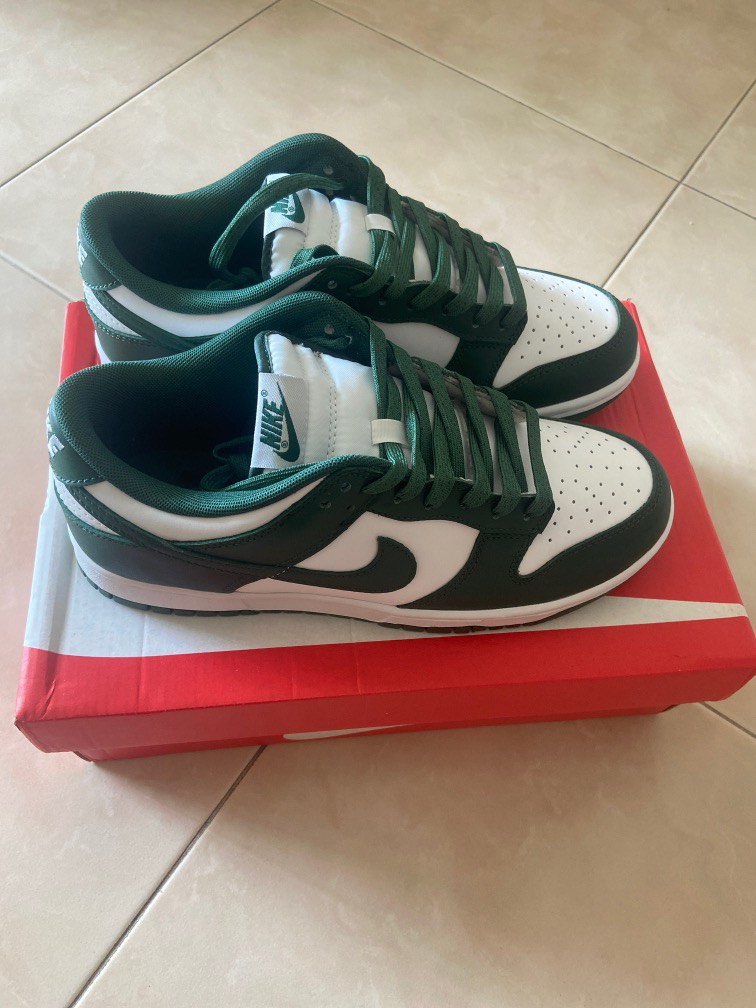 Forest Green Nike dunks, Men's Fashion, Footwear, Sneakers on Carousell