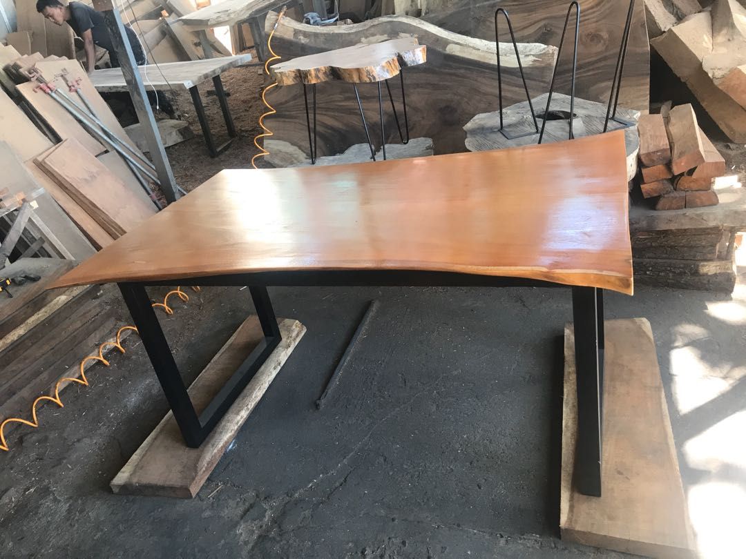 Gmelina Live Edge Dining Table 5x3ft (sale g3723), Furniture & Home ...