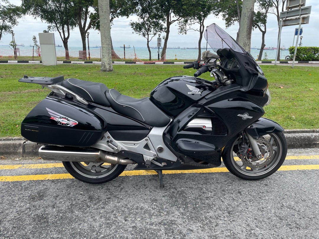 Honda ST1300 Pan European Black Edition, Motorcycles, Motorcycles for ...