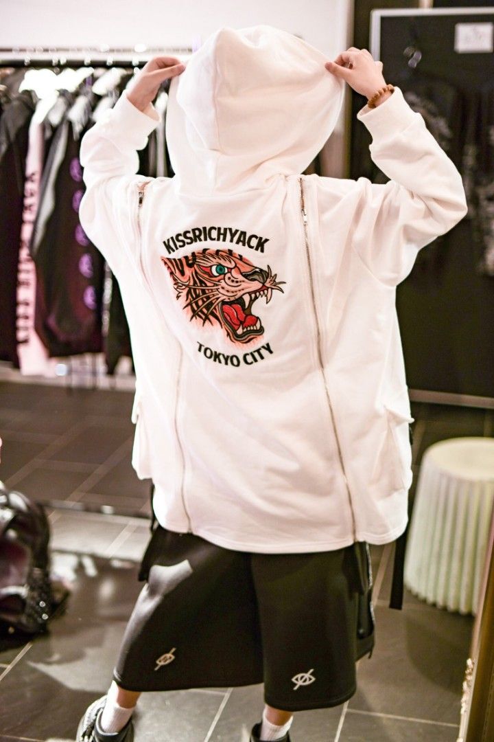 Hoodie kry clothing official, Fesyen Pria, Pakaian , Atasan di Carousell