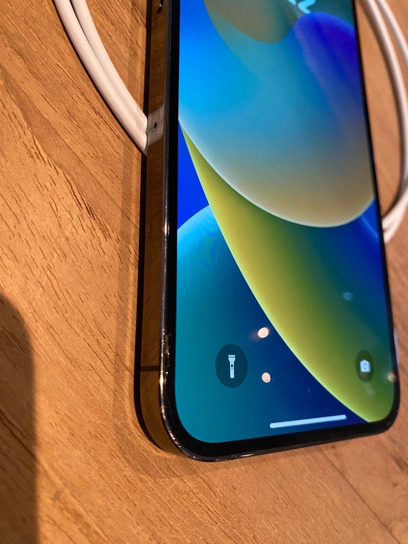 iphone 12 PRO MAX bottom left screen glass chipped, Mobile Phones ...