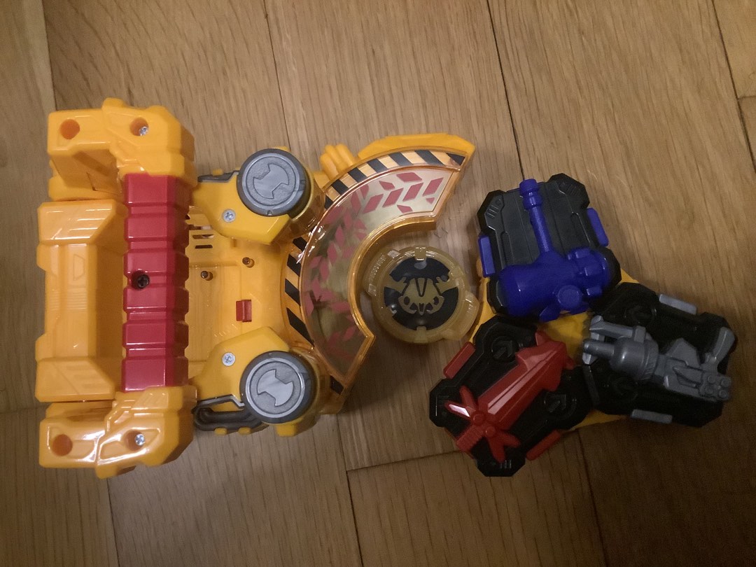 Kamen rider Geats: Powered Builder Buckle, Hobbies & Toys, Toys & Games ...