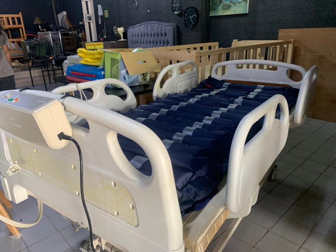 Katil hospital icu free tilam angin new + pam, Health & Nutrition ...