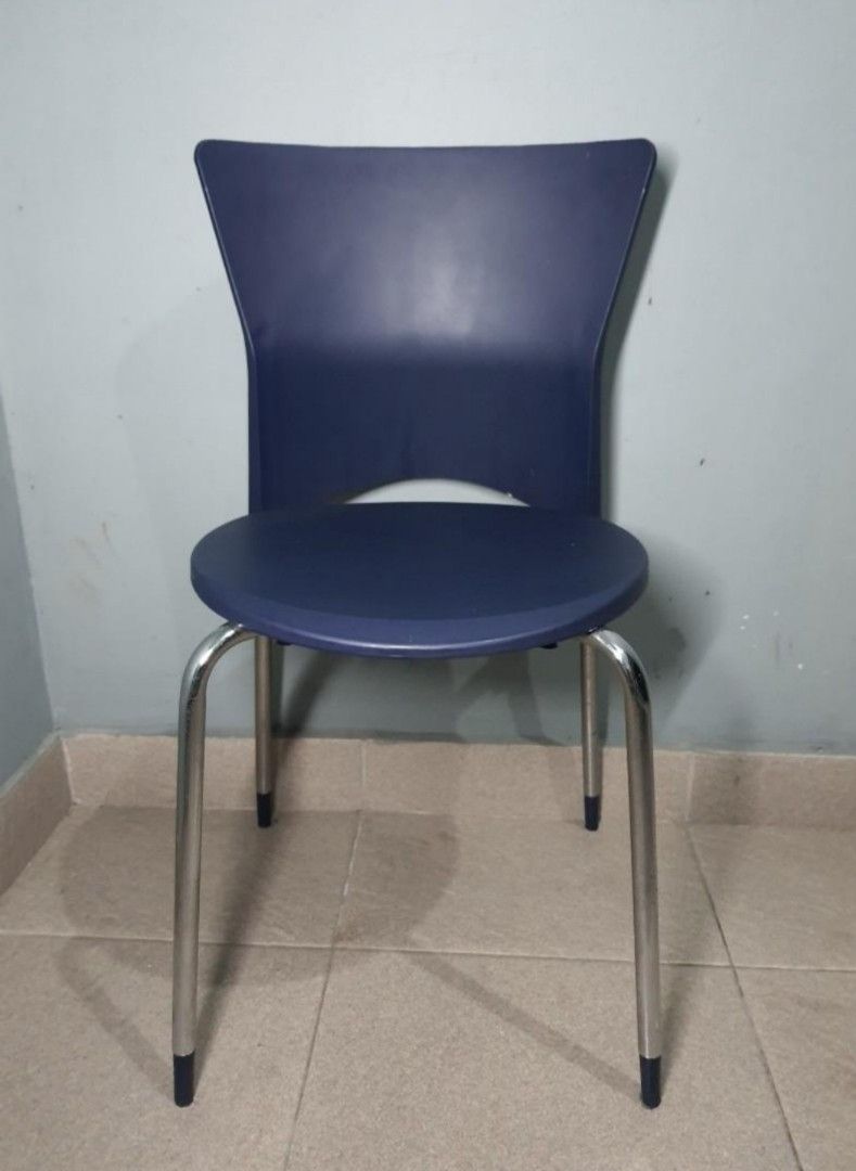 Kursi cafe, makan, kursi besi, kursi informa, Perabotan Rumah di Carousell