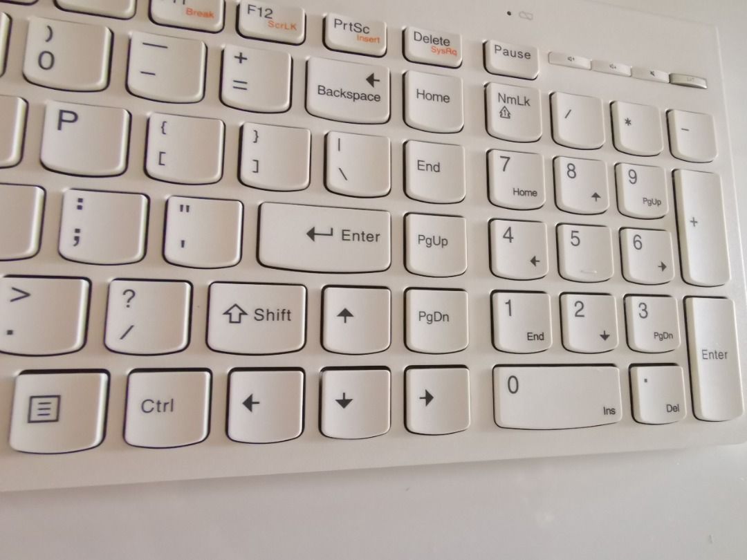 Lenovo wireless keyboard, super slim and handsome off-white color, less ...