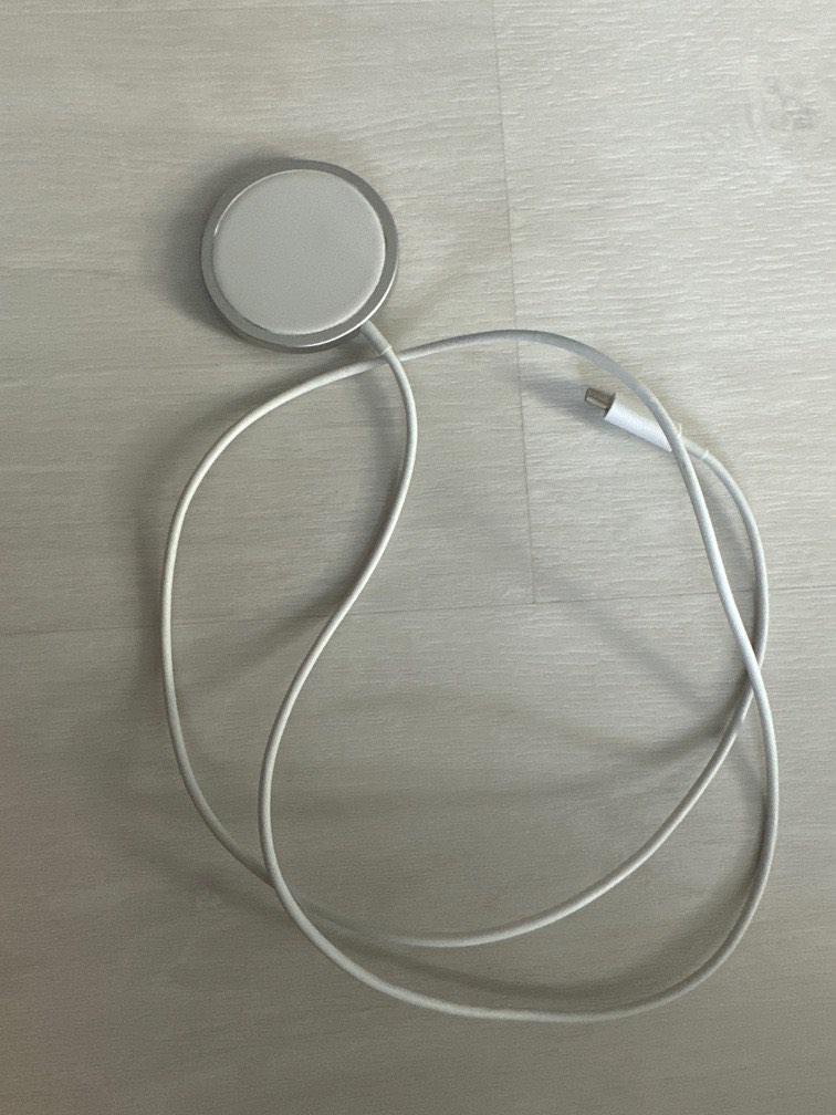 MagSafe USB-C cable, Mobile Phones & Gadgets, Mobile & Gadget ...