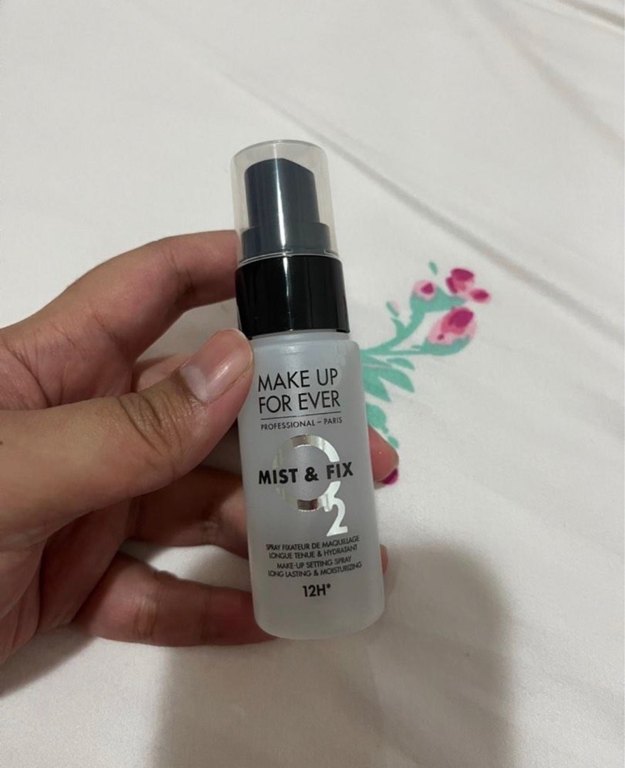 Makeup forever mist and fix setting spray, Beauty & Personal Care, Face, Makeup on Carousell