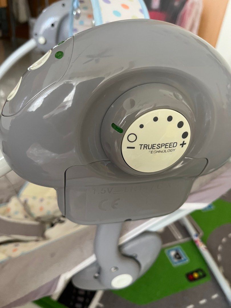 Motorised Baby Rocker, Babies & Kids, Infant Playtime on Carousell