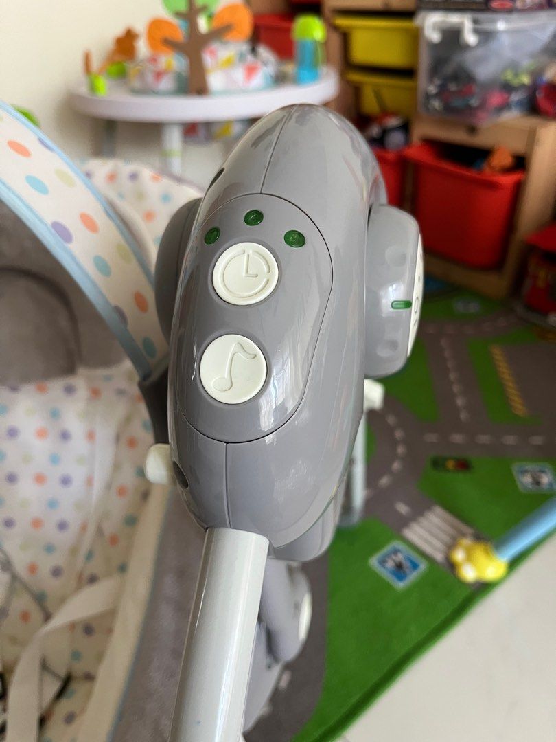 Motorised Baby Rocker, Babies & Kids, Infant Playtime on Carousell