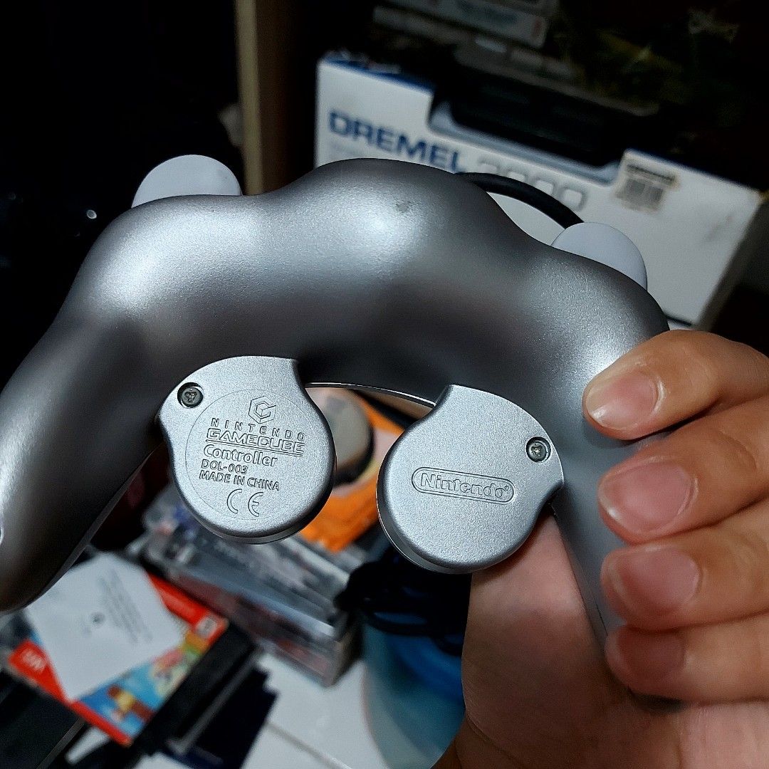 Nintendo Gamecube Controllers ORIGINAL, Video Gaming, Video Game ...