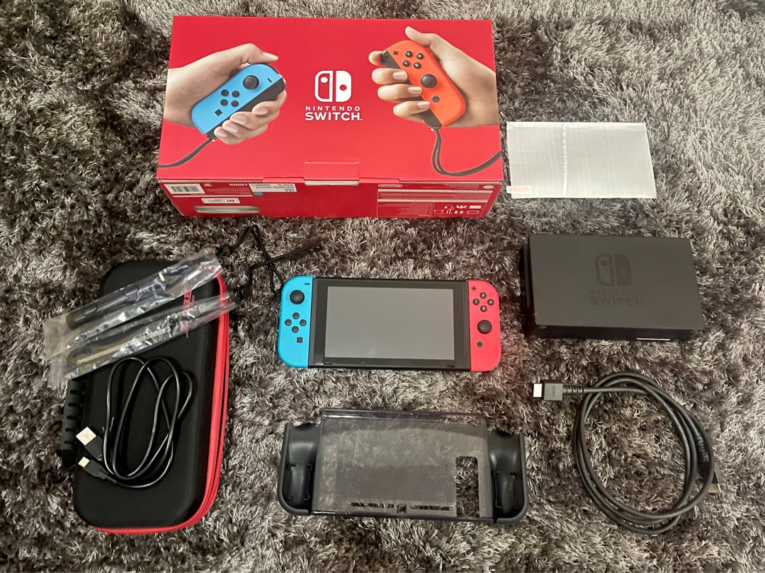 Nintendo Switch V2 + Pokemon Legends: Arceus, Video Gaming, Video Game ...