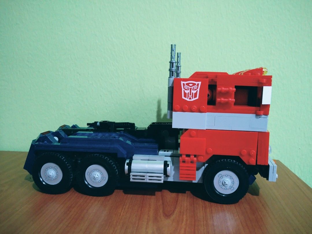Optimus Prime Bricks, Hobbies & Toys, Toys & Games on Carousell