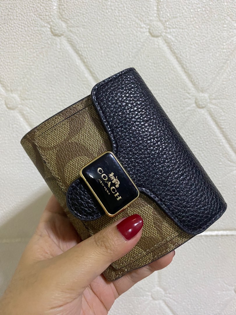 Original Coach Signature Pepper Wallet, Women's Fashion, Bags & Wallets ...