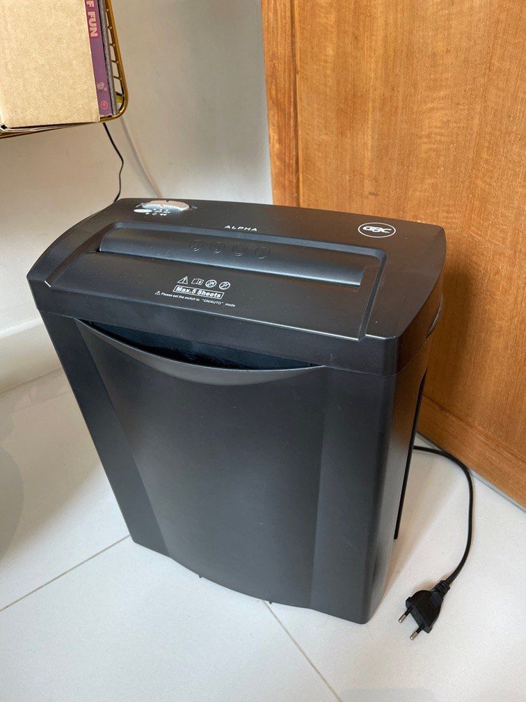 Paper shredder machine, Computers & Tech, Printers, Scanners & Copiers ...