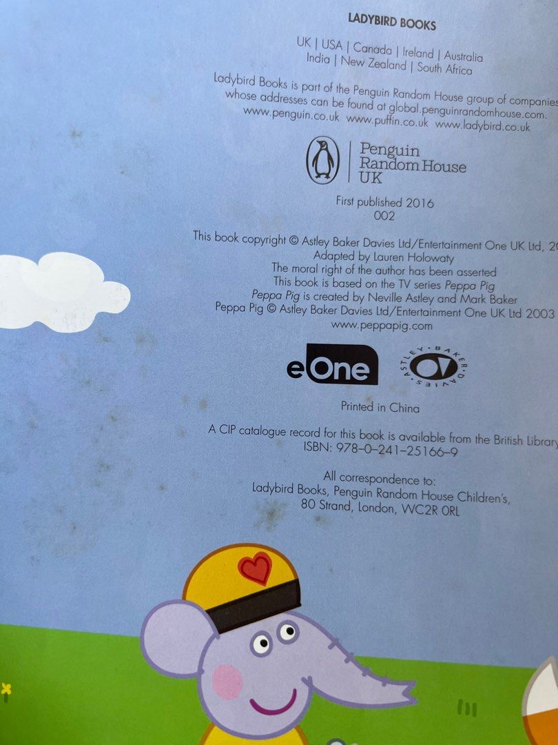 Peppa Pig : The Official Annual 2017 | 2018 book, Hobbies & Toys, Books ...