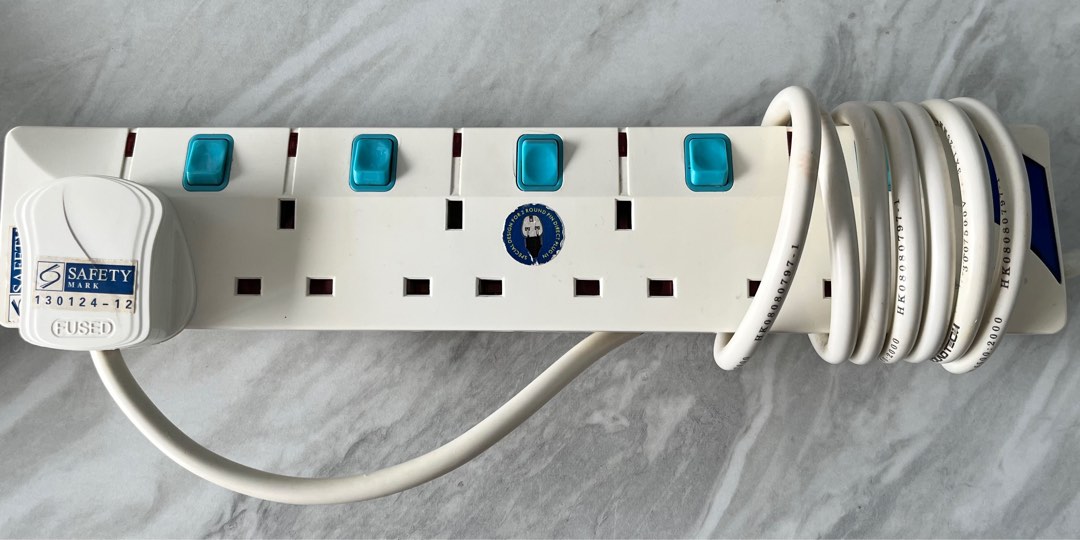 Plug Extension 2 metres 5 Plug Heads, TV & Home Appliances, Electrical ...