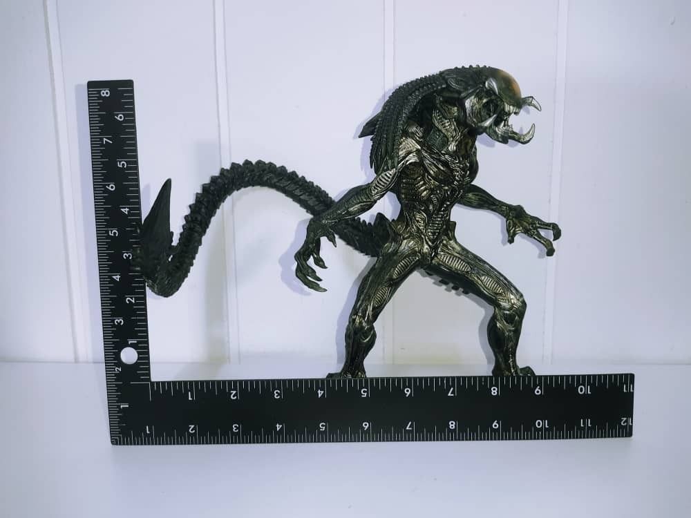 PREDALIEN ALIEN VS PREDATOR AVP2 REAL FIGURE 2009 FURYU, Hobbies & Toys ...