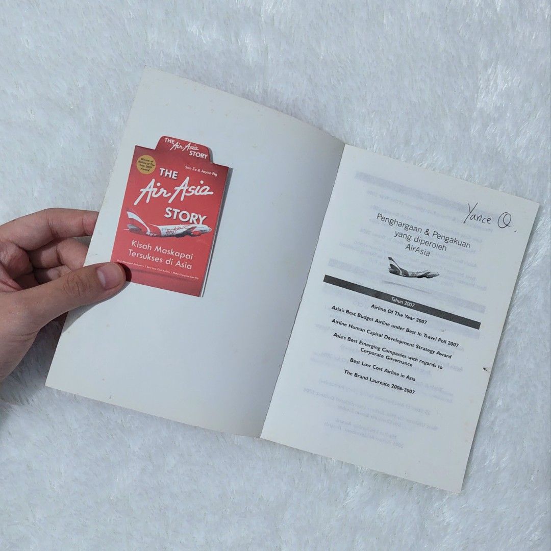 [PRELOVED TERJEMAHAN] The Air Asia Story: Kisah Maskapai Tersukses di ...