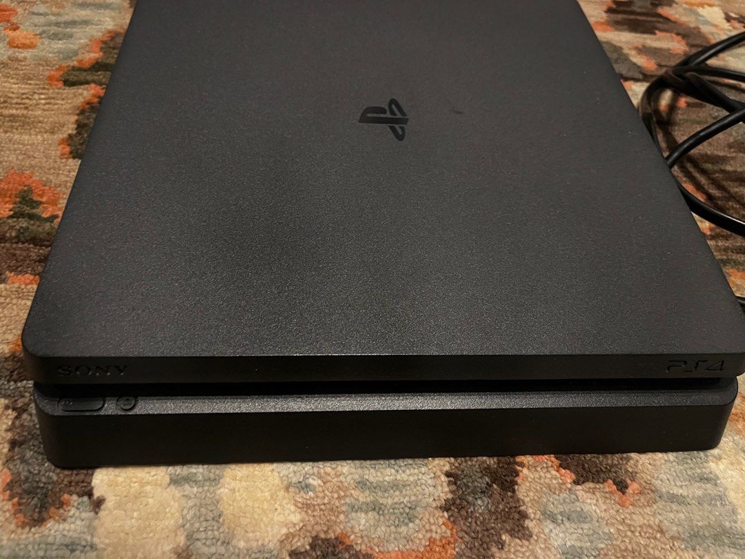 PS4 Base Model, Video Gaming, Video Game Consoles, PlayStation on Carousell