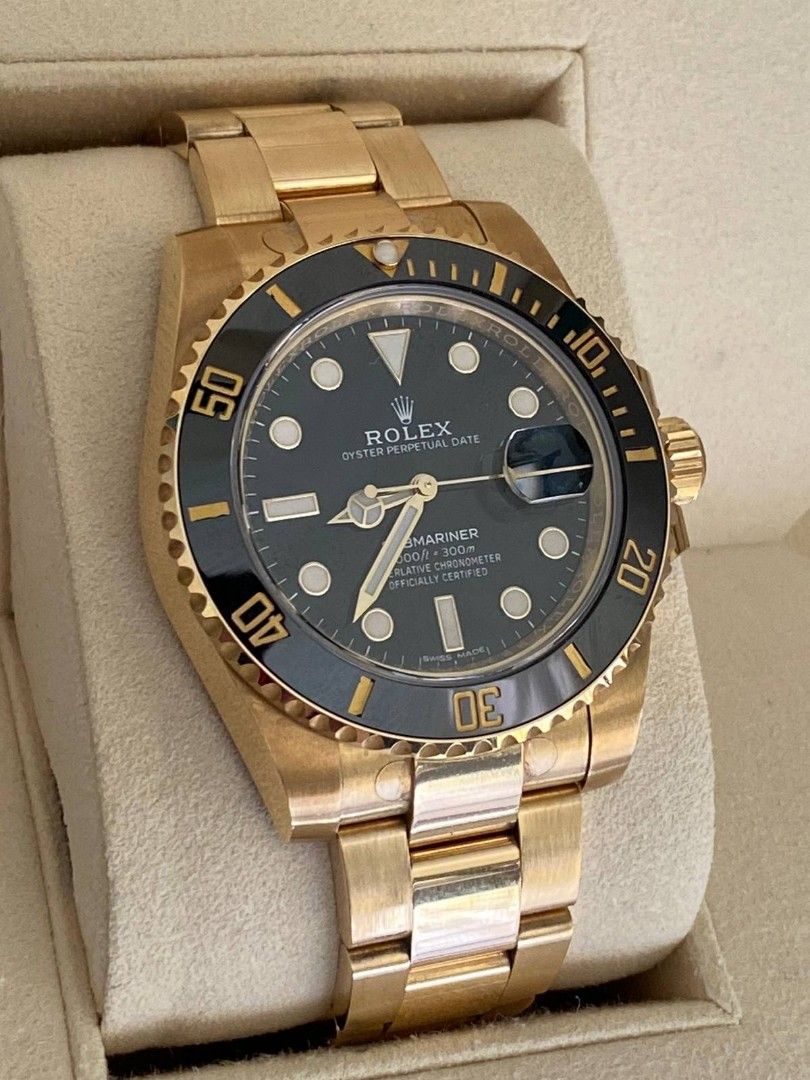 Rolex All yellow gold submariner 2020 complete inclusions, Luxury ...