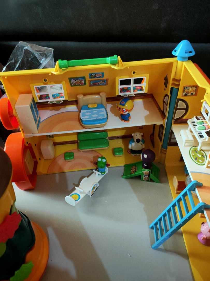 rumah pororo, Toys & Collectibles, Mainan di Carousell