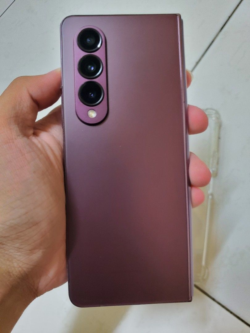 Samsung Galaxy Z Fold 4 12+256GB Burgendy Red, Mobile Phones & Gadgets ...