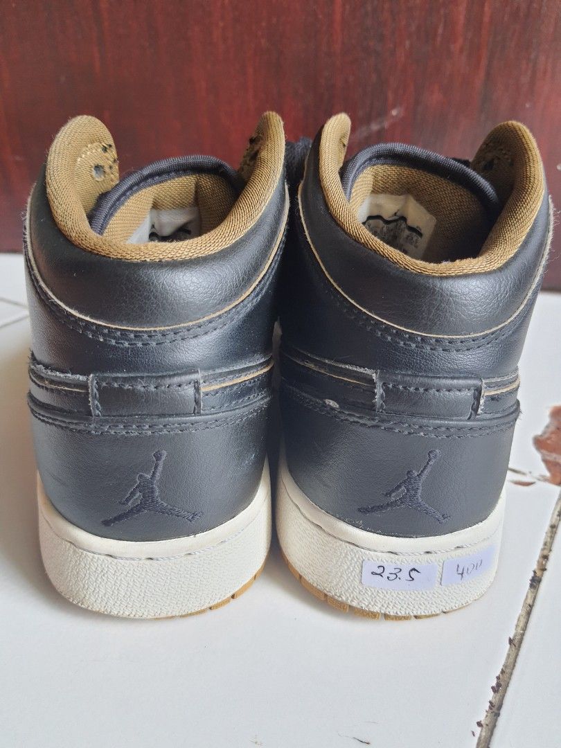 Sepatu Air Jordan 1 retro mid black metalica gold size 37.5 on Carousell