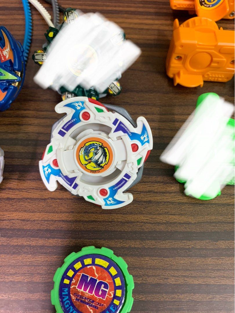 Set Vintage Beyblade First generation Version 1, Hobbies & Toys, Toys ...