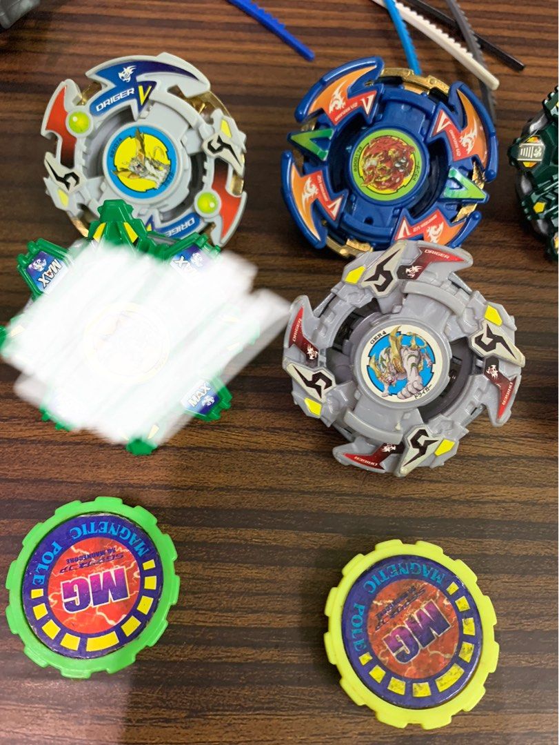 Set Vintage Beyblade First generation Version 1, Hobbies & Toys, Toys ...