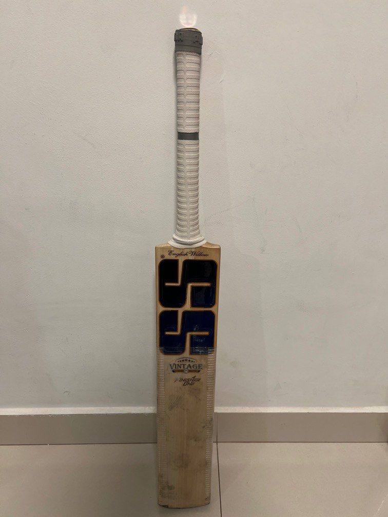 SS Vintage Finisher One Cricket Bat (DK Series), Sports Equipment ...