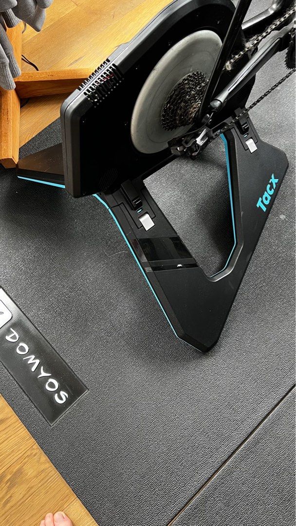 Tacx NEO 2T Smart Trainer, Sports Equipment, Exercise & Fitness, Cardio ...