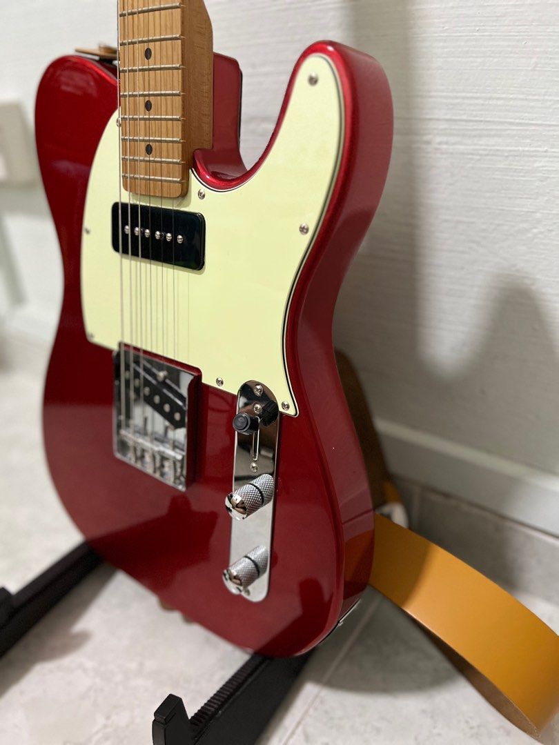 Telecaster and amplifier set. Free strap, guitar stand and Capo ...