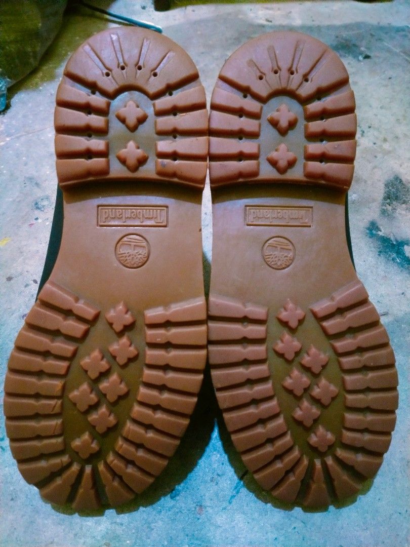 Timberlands, Men's Fashion, Footwear, Boots on Carousell