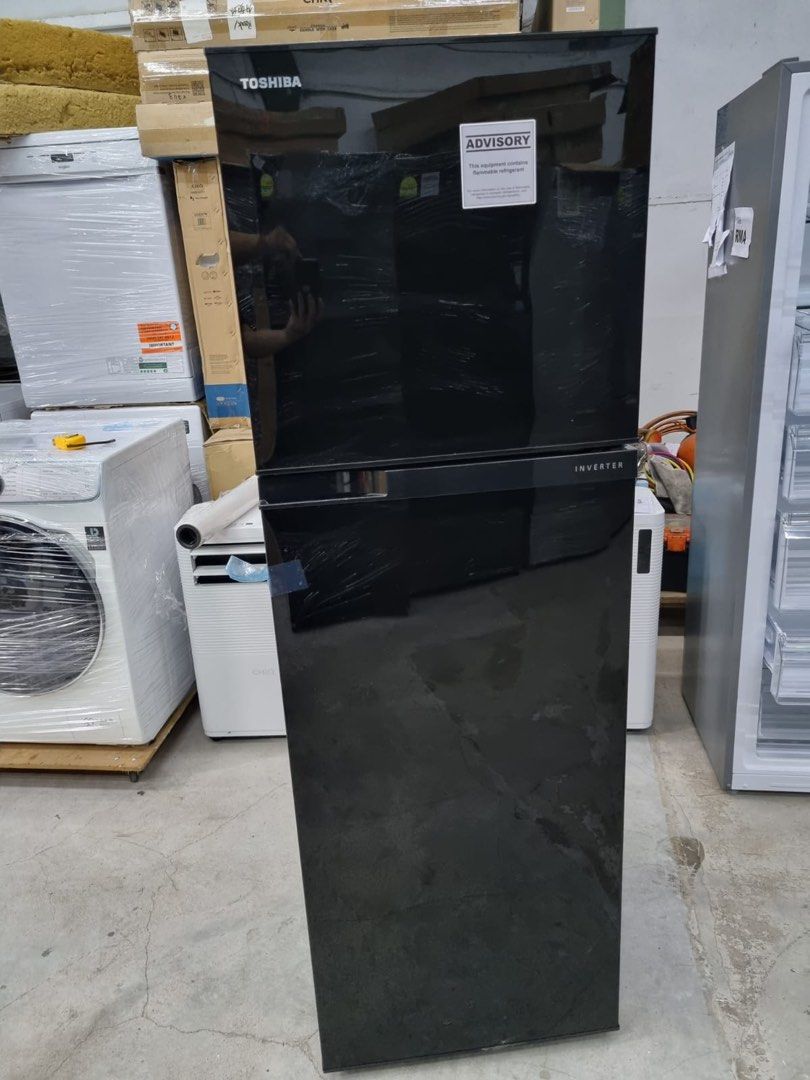 Toshiba 250L fridge GR-B31SU(UK), TV & Home Appliances, Kitchen ...