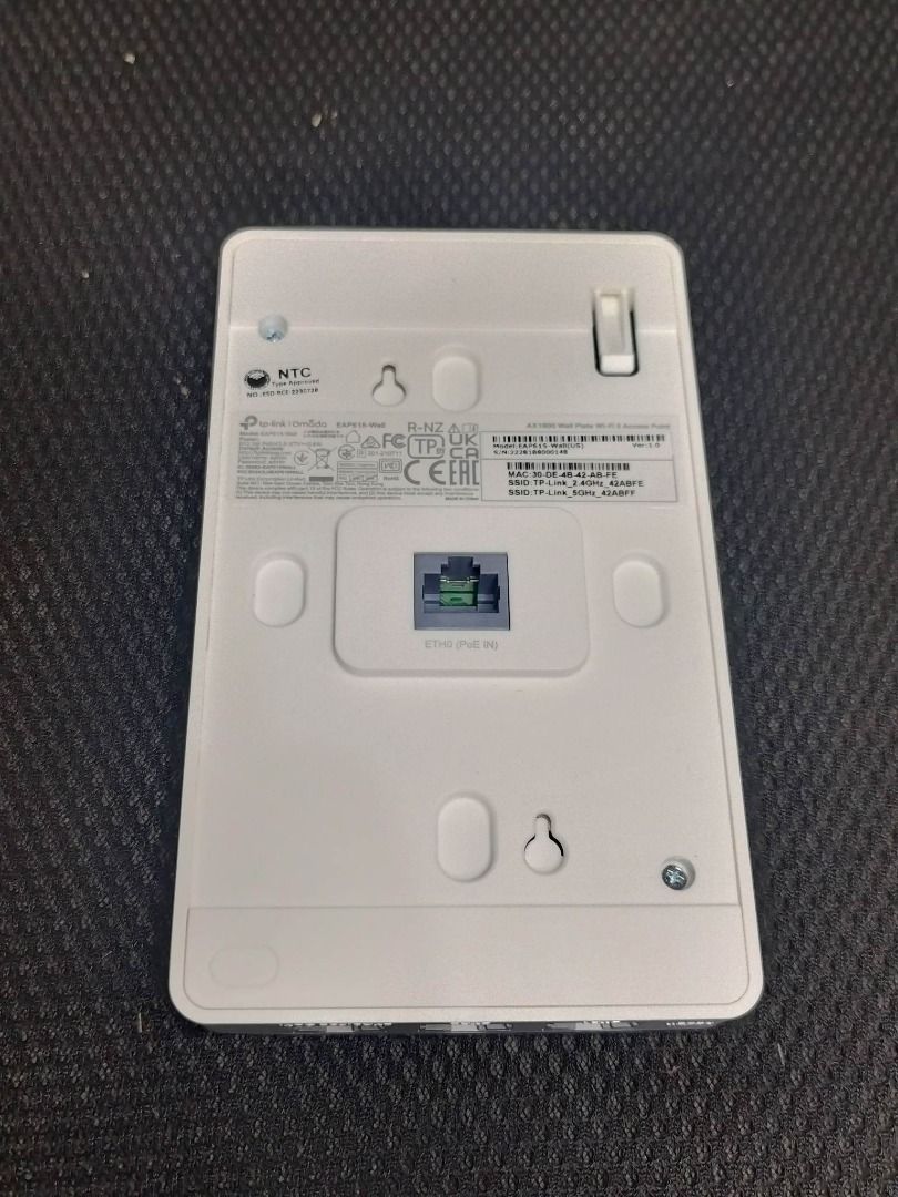 TP-LINK EAP615-Wall AX1800 Wireless Gigabit WALL PLATE WiFi 6 Access ...