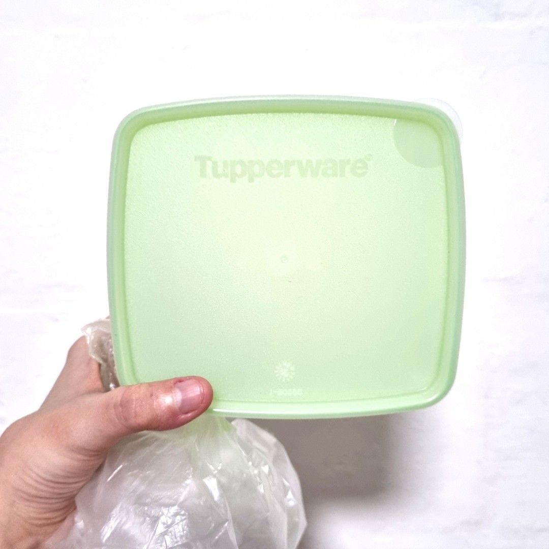 Tupperware 400 ml and 800 ml Square Round Container Box Set of 2 ...