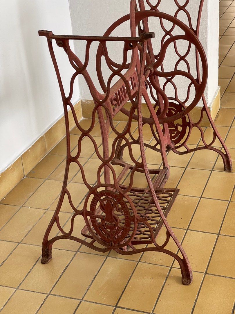 Vintage Singer sewing base. Rare industrial size, Furniture & Home ...