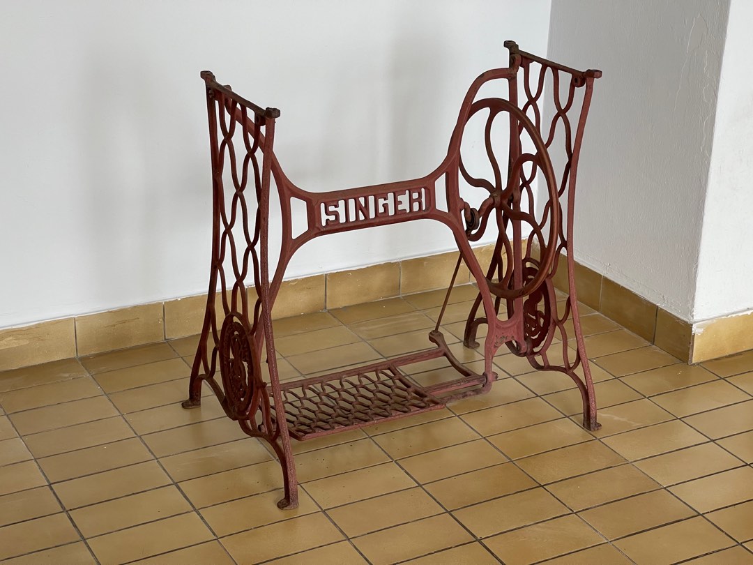 Vintage Singer sewing base. Rare industrial size, Furniture & Home ...
