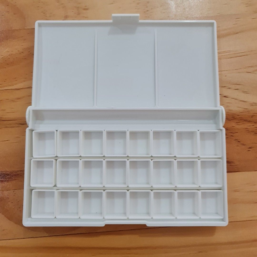 watercolour Box (Plastic cas, Hobbies & Toys, Stationery & Craft, Art ...